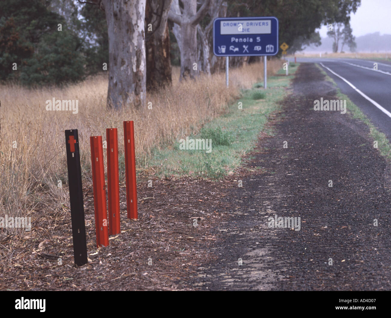 BLACK AND RED POSTS INDICATING DEATH AND SERIOUS INJURY ACCIDENTS ...