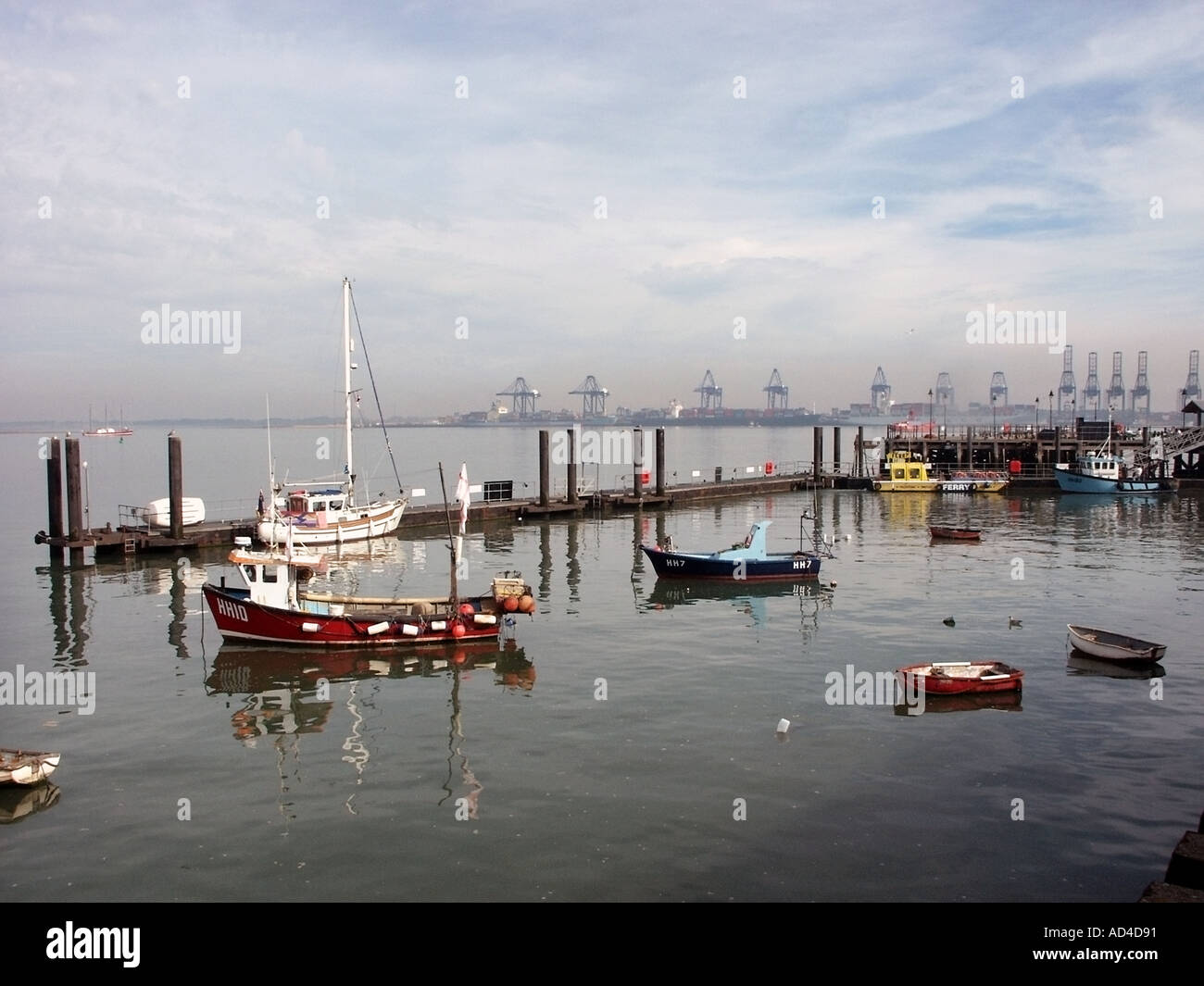 England harwich port harbour hi-res stock photography and images - Alamy