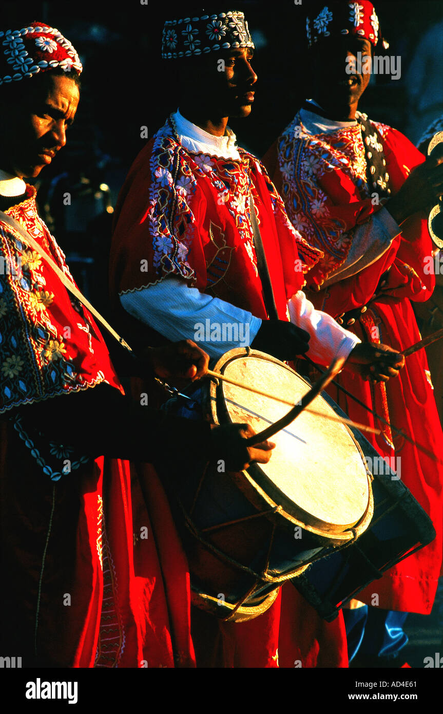 Traditional arab dance music in hi-res stock photography and images - Alamy