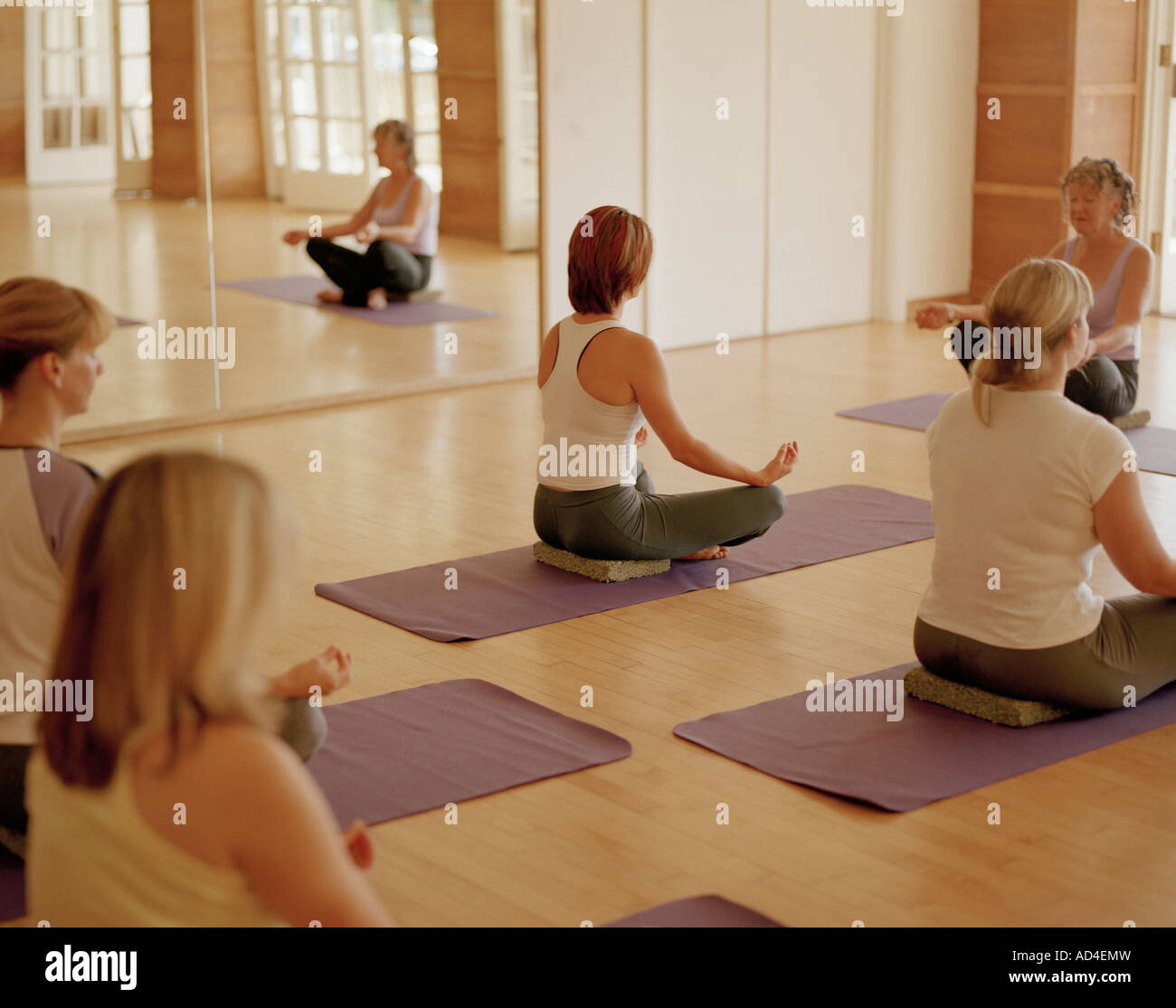 A yoga class Stock Photo - Alamy
