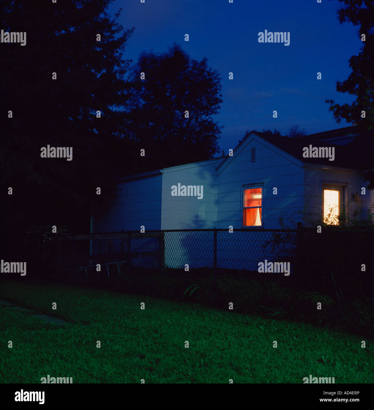 Suburb night hi-res stock photography and images - Alamy