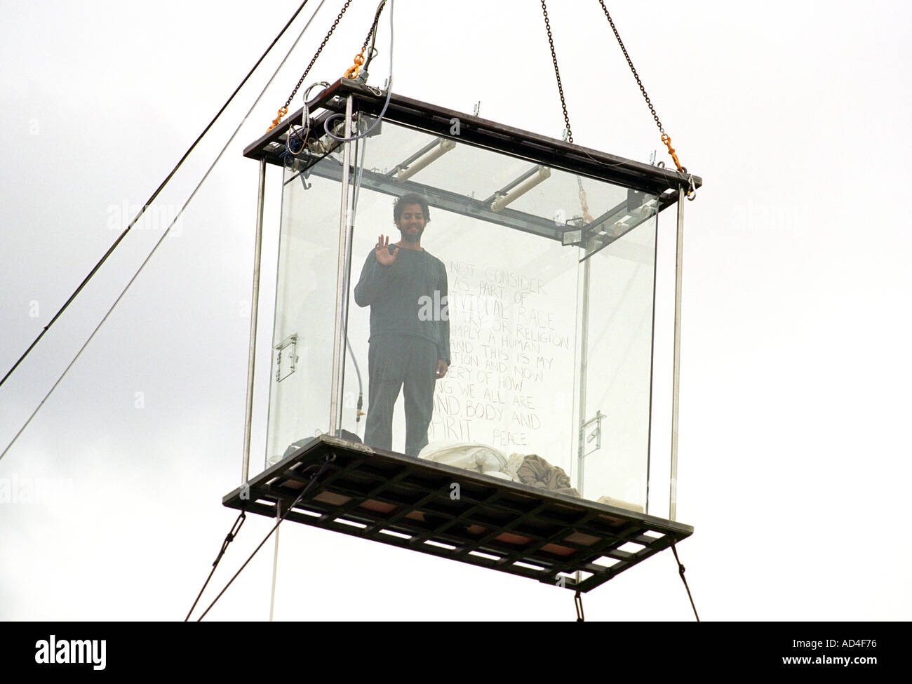 David blaine box hi-res stock photography and images - Alamy