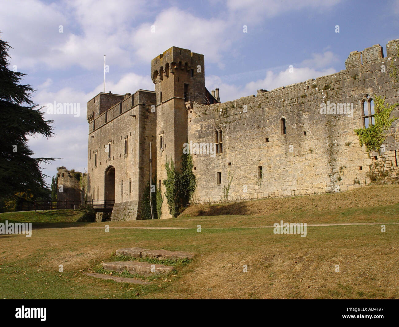 Caldicot wales building hi-res stock photography and images - Alamy