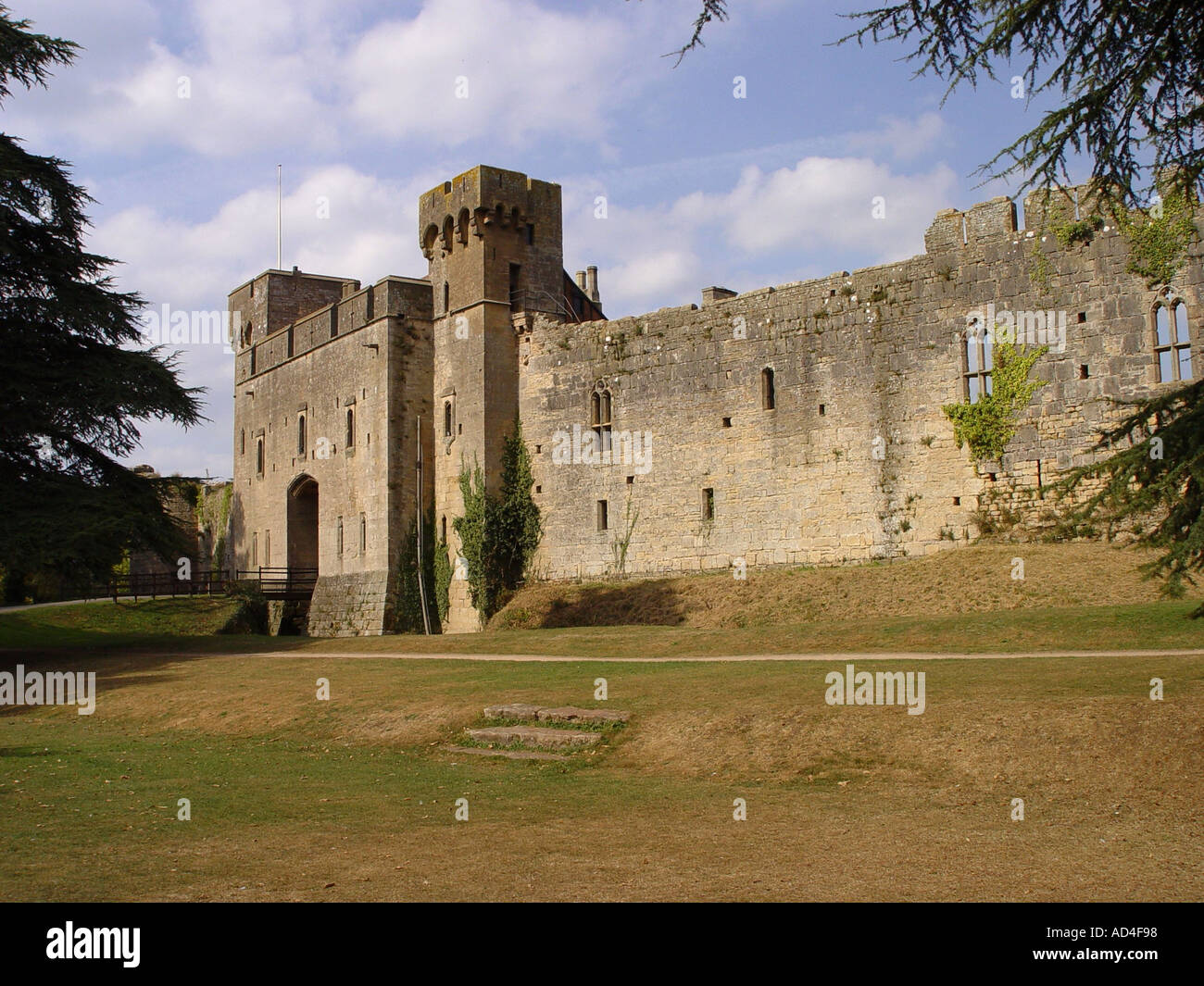 Caldicot wales building hi-res stock photography and images - Alamy
