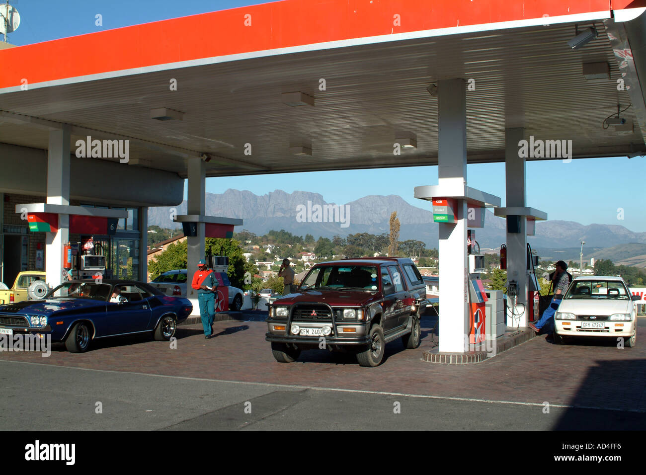 South african petrol station hi-res stock photography and images - Alamy