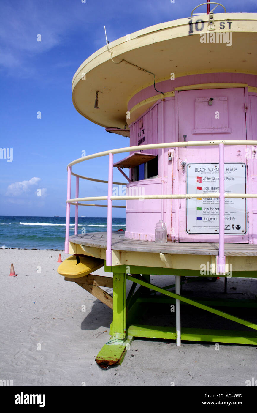 lifeguard station miami beach Stock Photo - Alamy