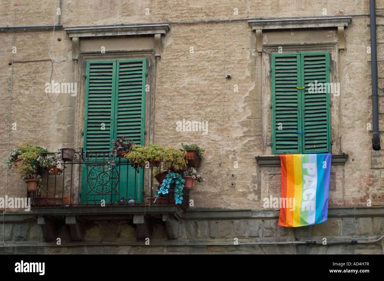 Peace flag hanging from a balcony in Venice Italy during the 2nd Gulf ...