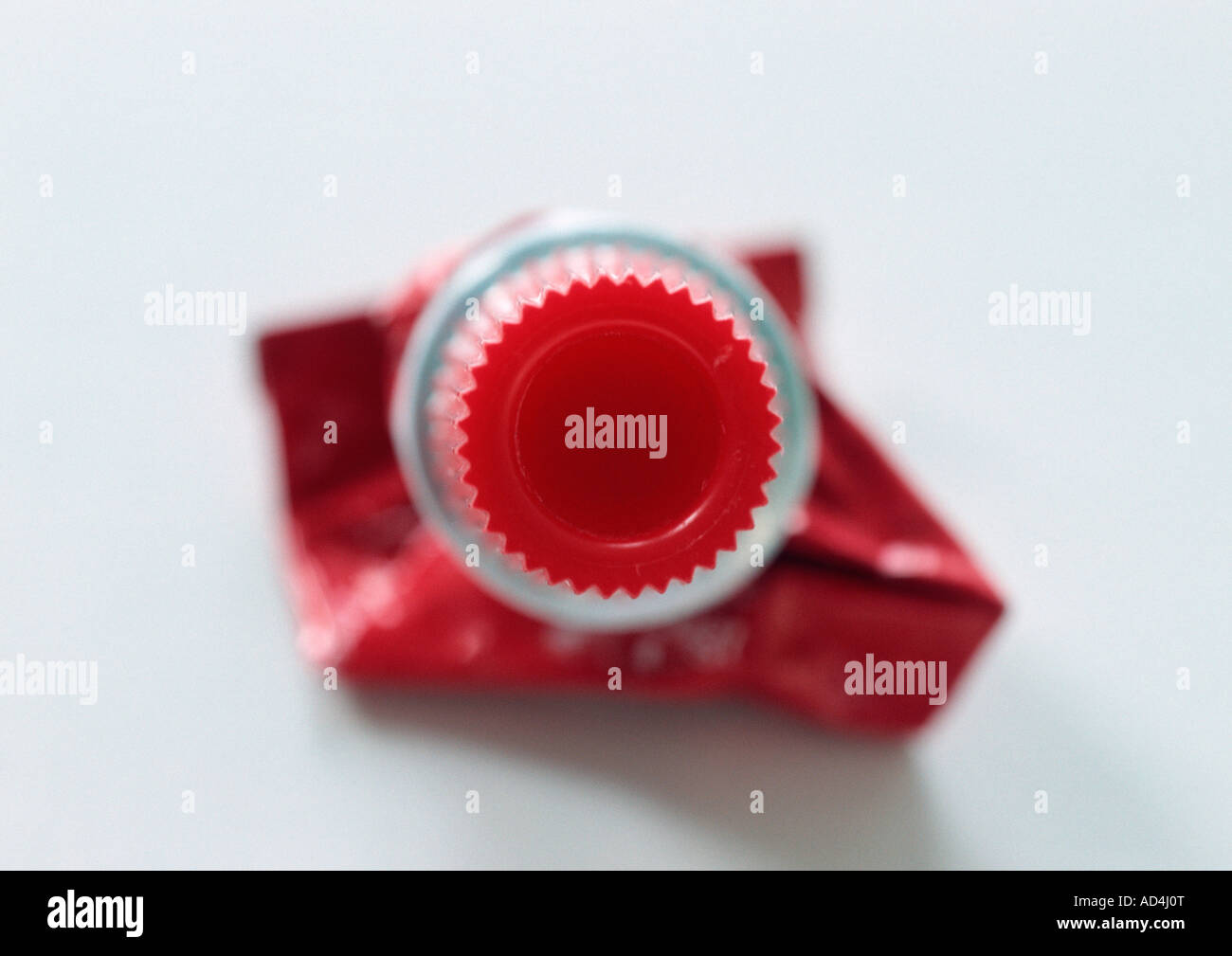 Squashed tube of toothpaste Stock Photo - Alamy
