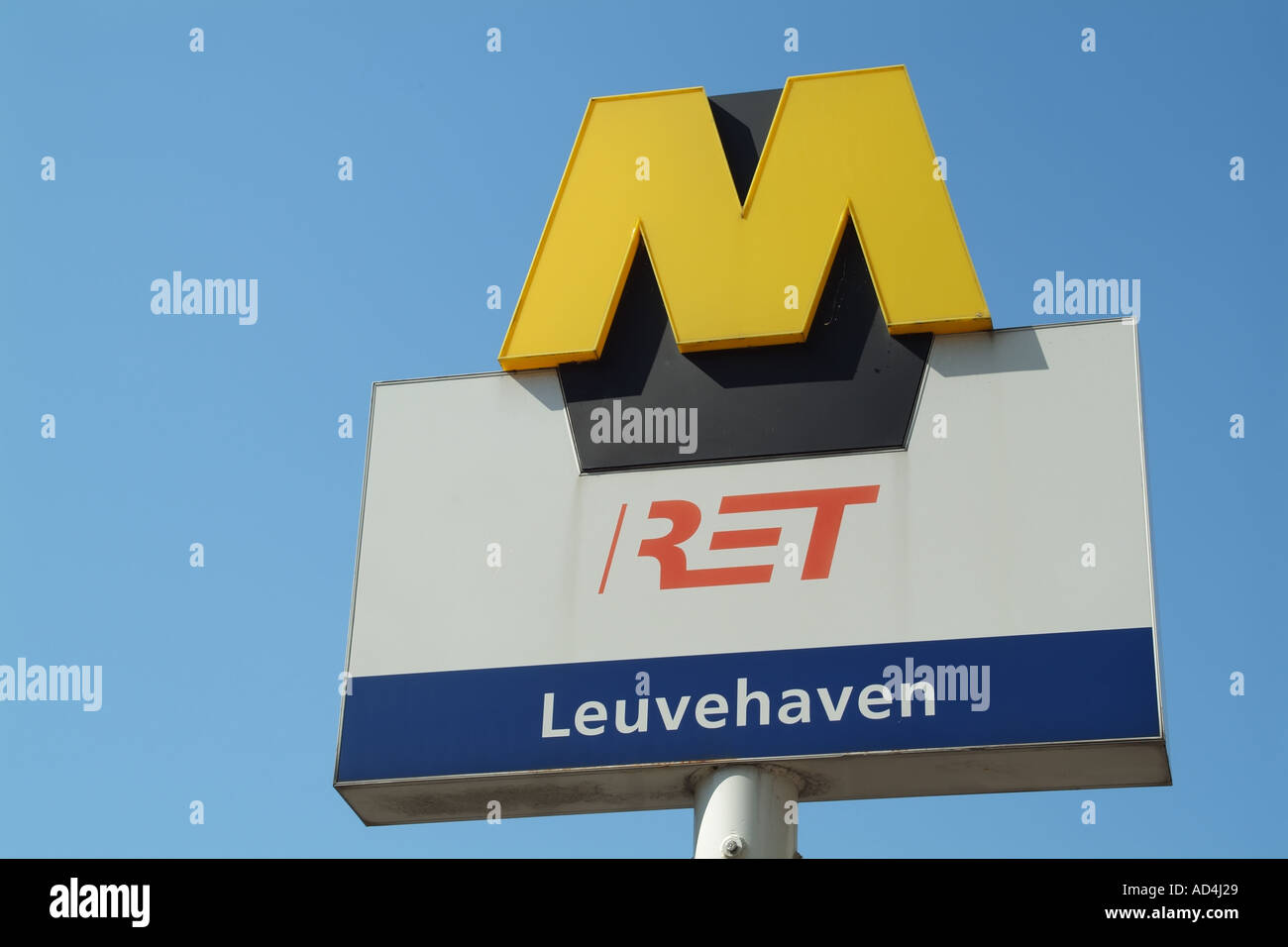 Rotterdam metro symbol hi-res stock photography and images - Alamy