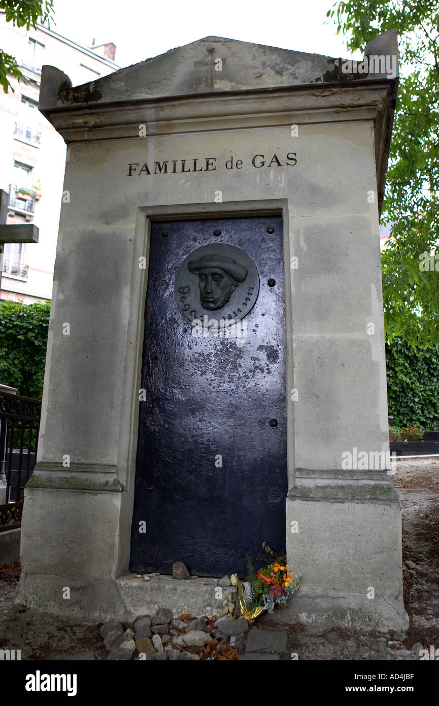 Grave of degas famous painter paris france Stock Photo - Alamy