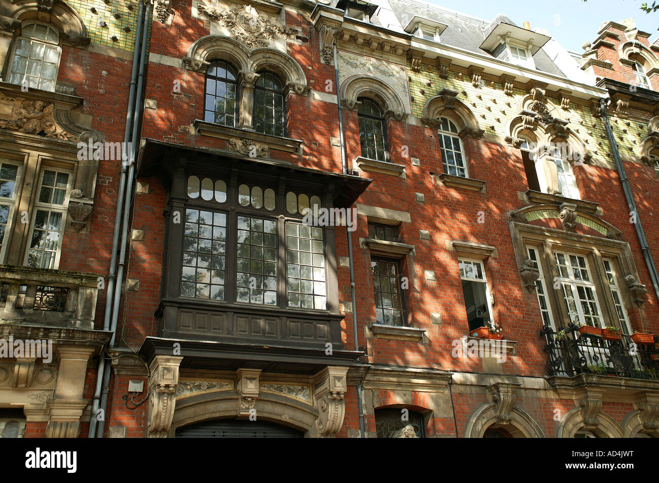 Red brick building Stock Photo - Alamy