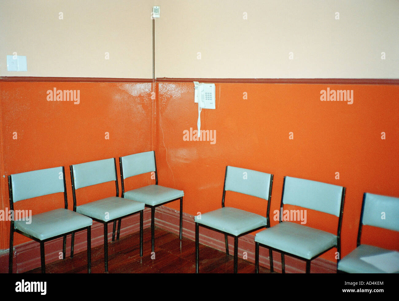 An empty waiting room Stock Photo - Alamy