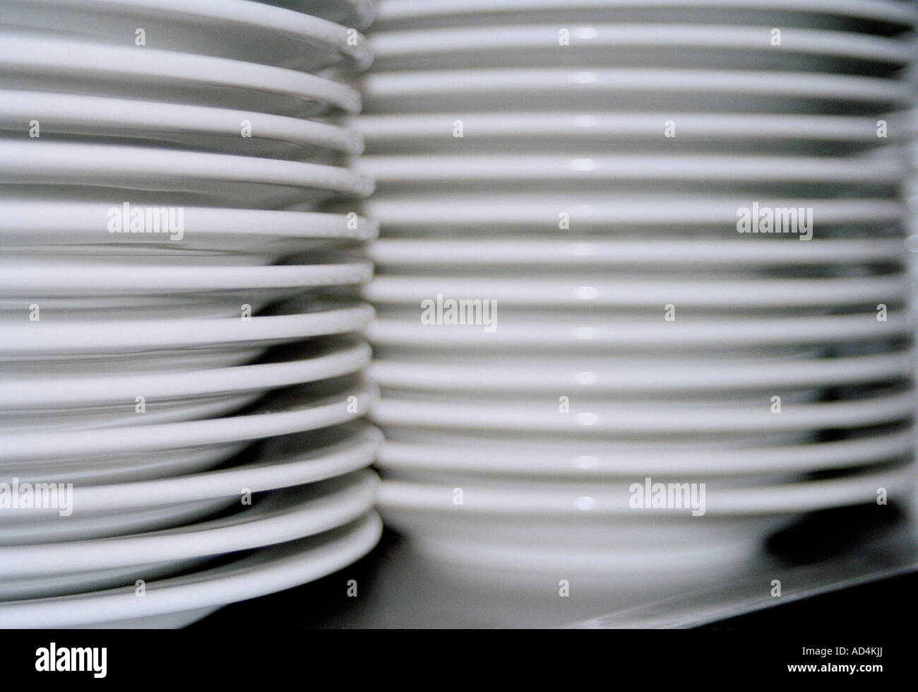 Piles Of Plates High Resolution Stock Photography and Images - Alamy