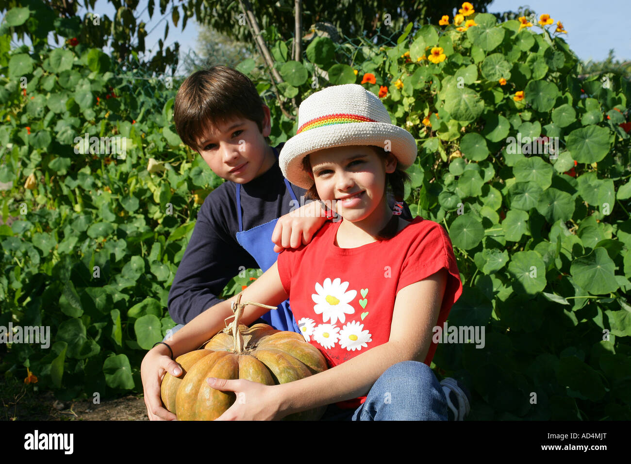 Children in the countryside Stock Photo - Alamy