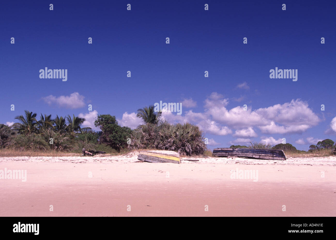 Mozambique beach lanscape hi-res stock photography and images - Alamy