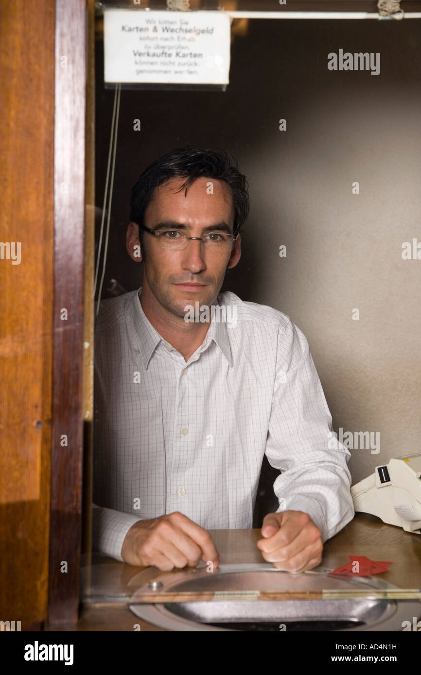 Box counter cashier ticket hi-res stock photography and images - Alamy