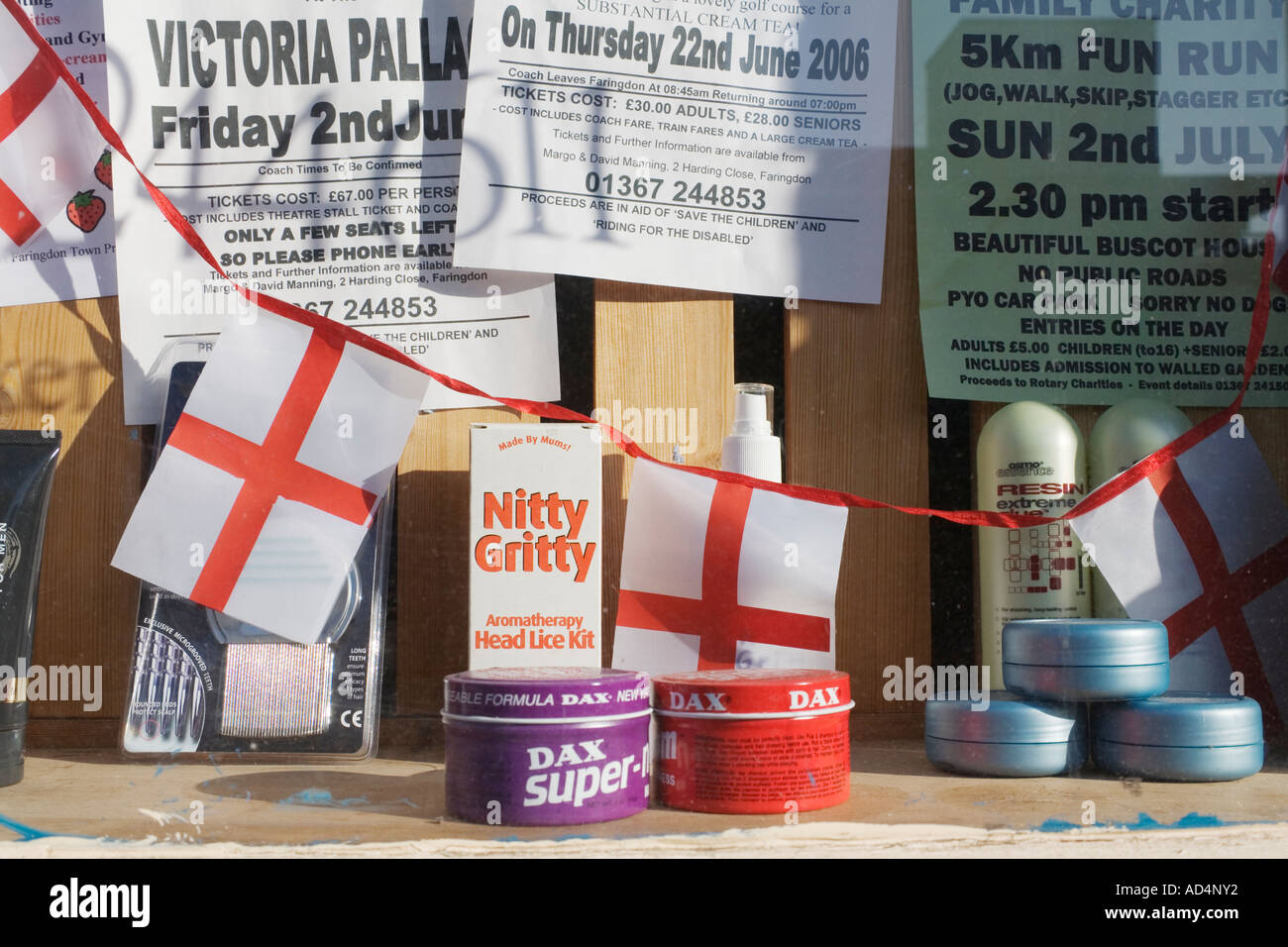 Cross dressers hi-res stock photography and images - Alamy