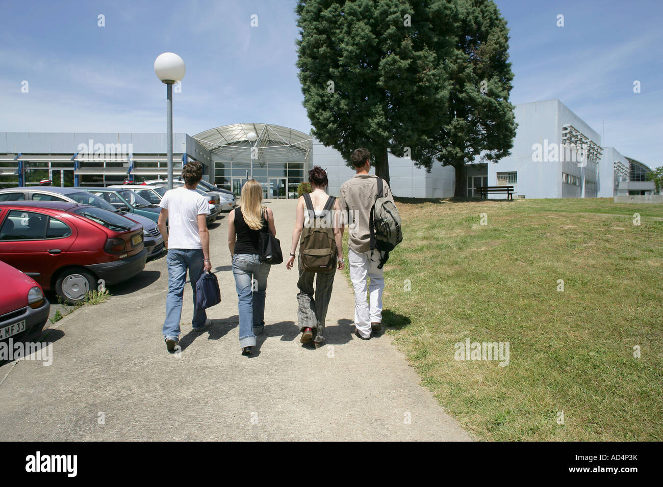 Students walking to school Stock Photo - Alamy