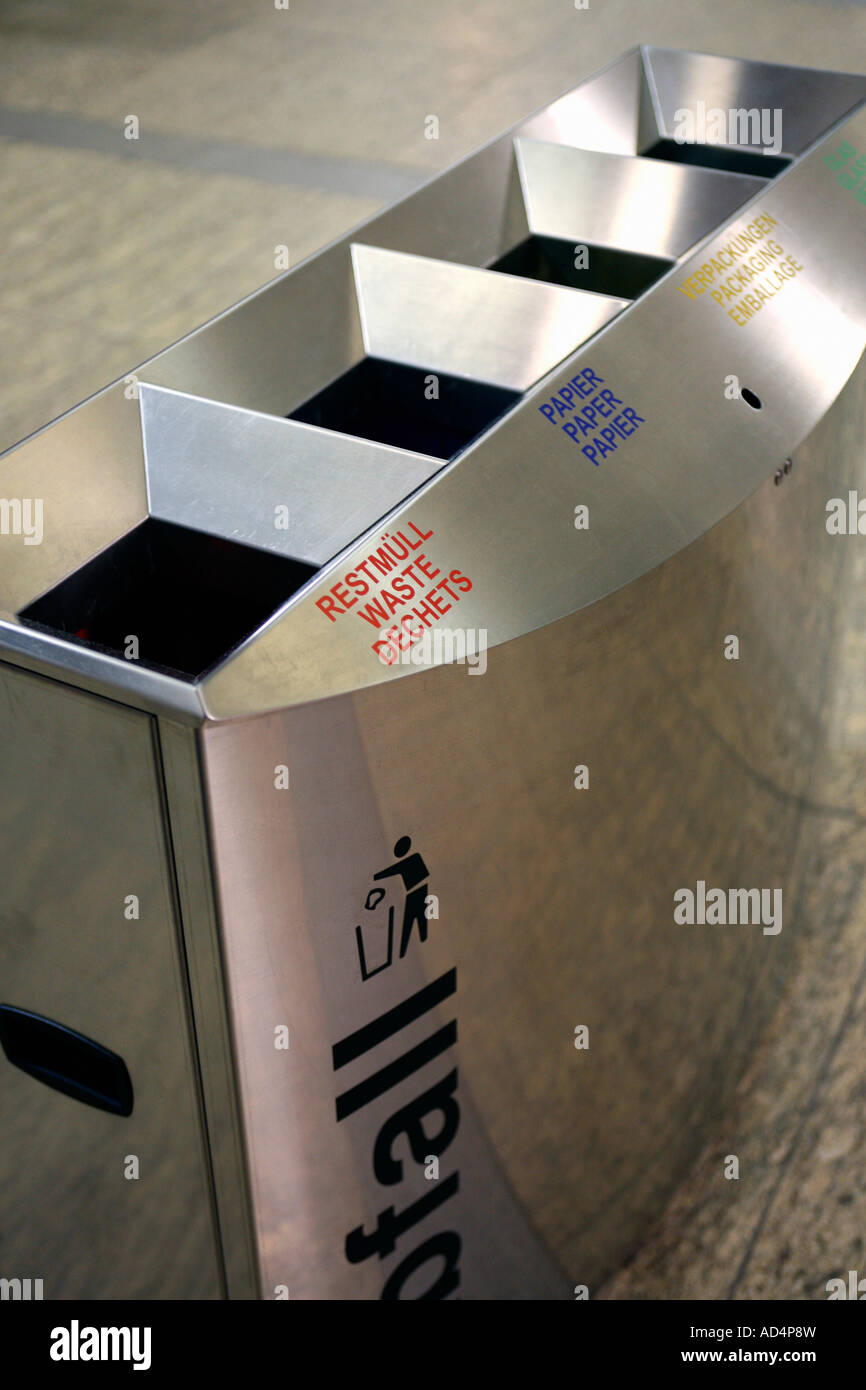 Public rubbish and recycling bins Stock Photo - Alamy