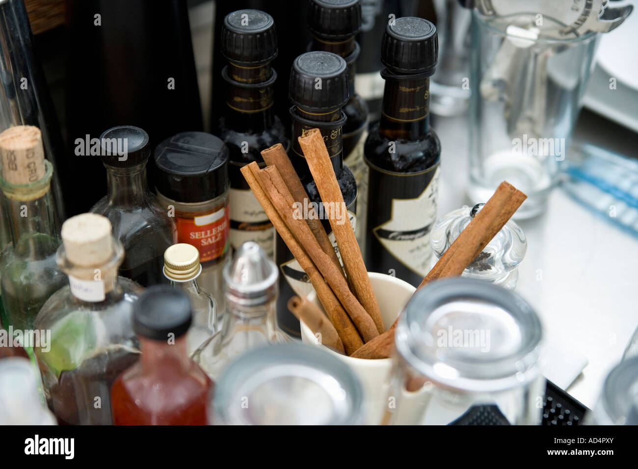 Condiments bottle hi-res stock photography and images - Alamy