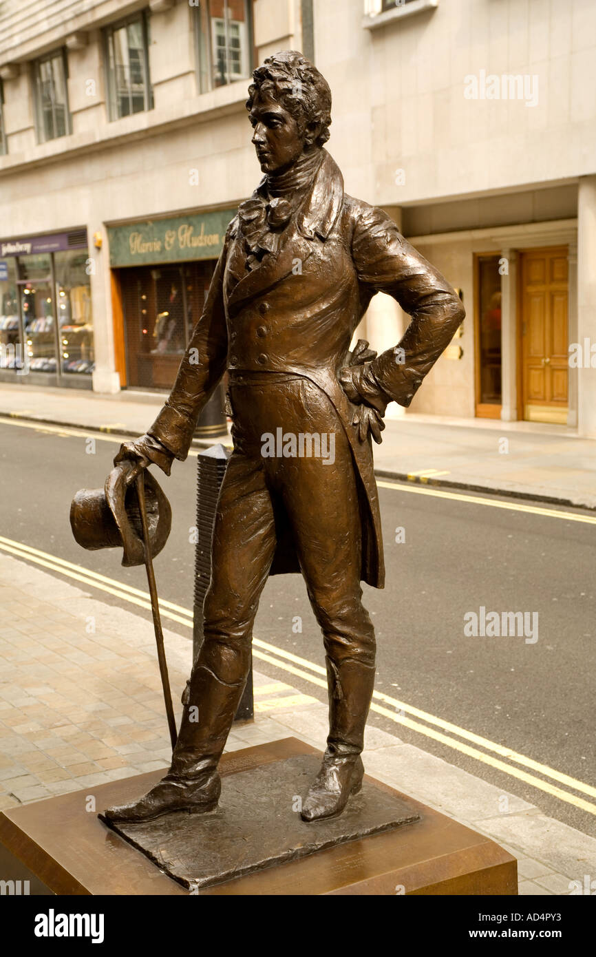 Statue of Beau Brummell in Jermyn Street in London England Stock Photo ...
