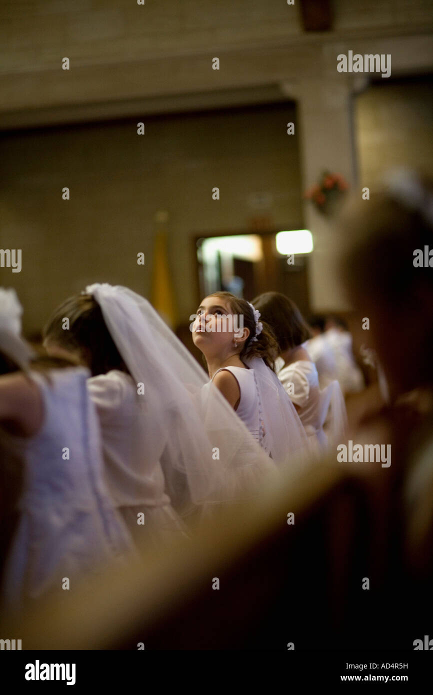 Holy communion girl hi-res stock photography and images - Alamy
