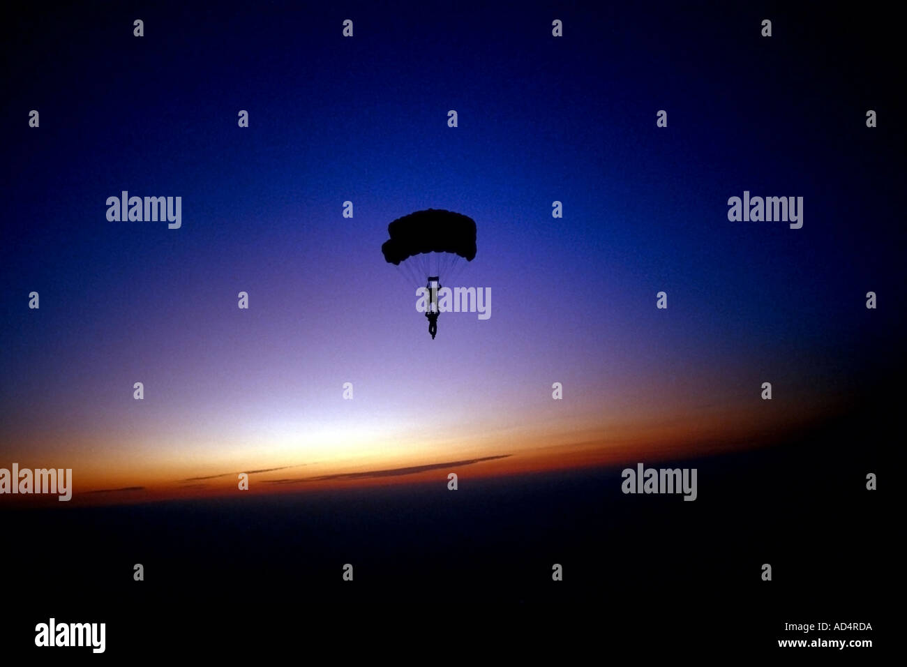 Two parachutes 2 parachutes hi-res stock photography and images - Alamy