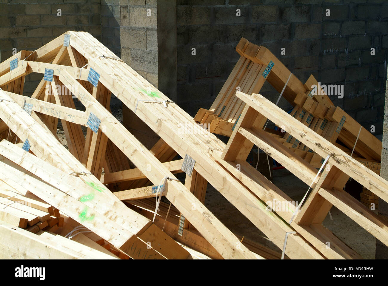 Wooden roofing structure Stock Photo - Alamy