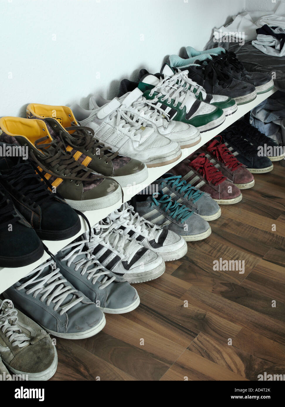 Vertical view neat rows hi-res stock photography and images - Alamy