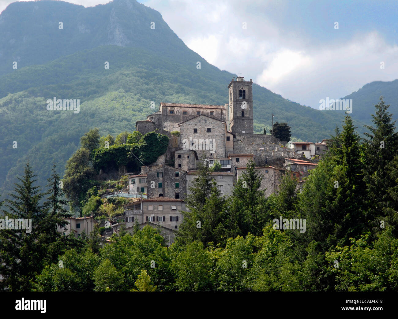 Monzone hi-res stock photography and images - Alamy