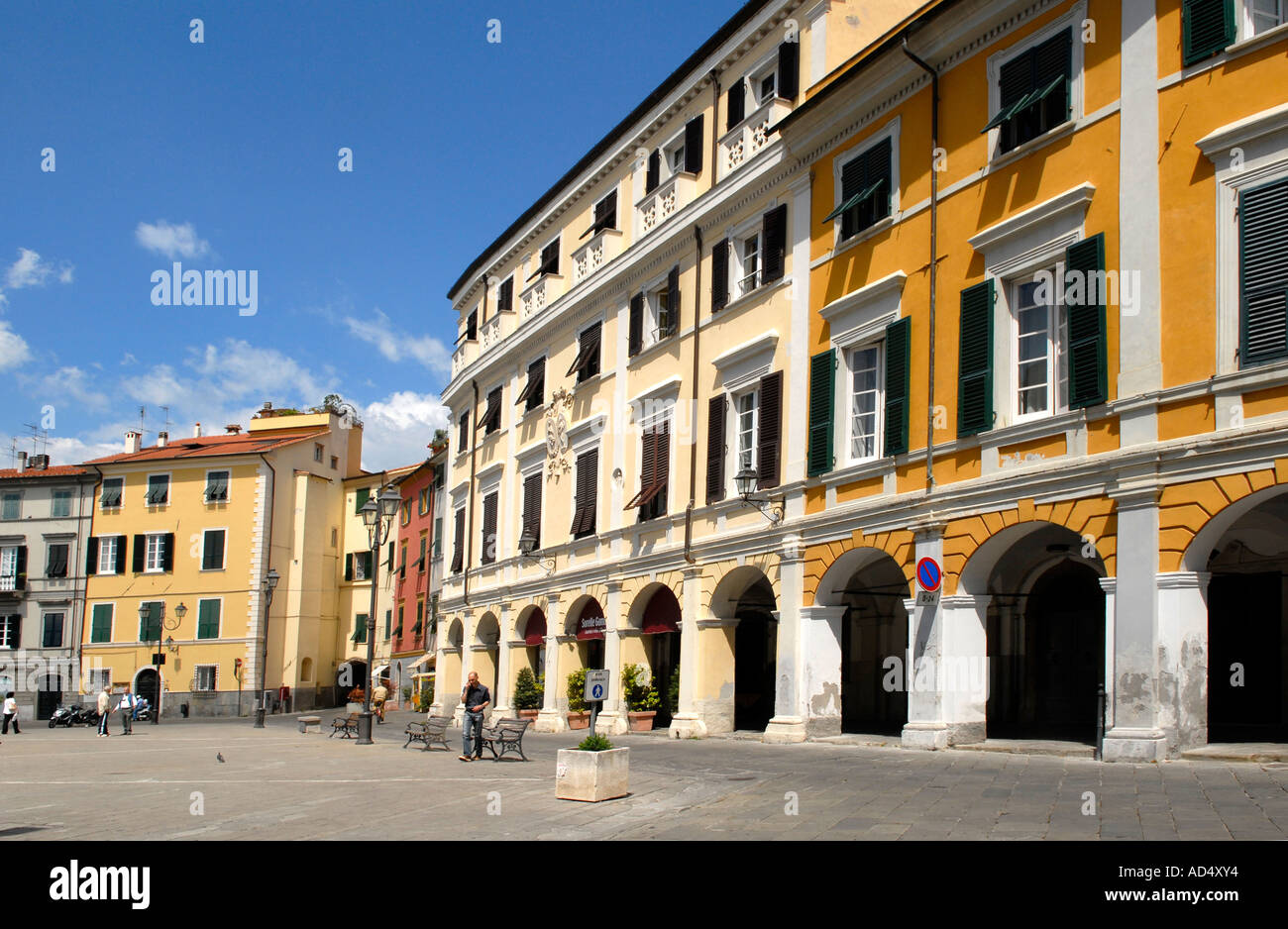 Luni europe sightseeing buildings hi-res stock photography and images ...