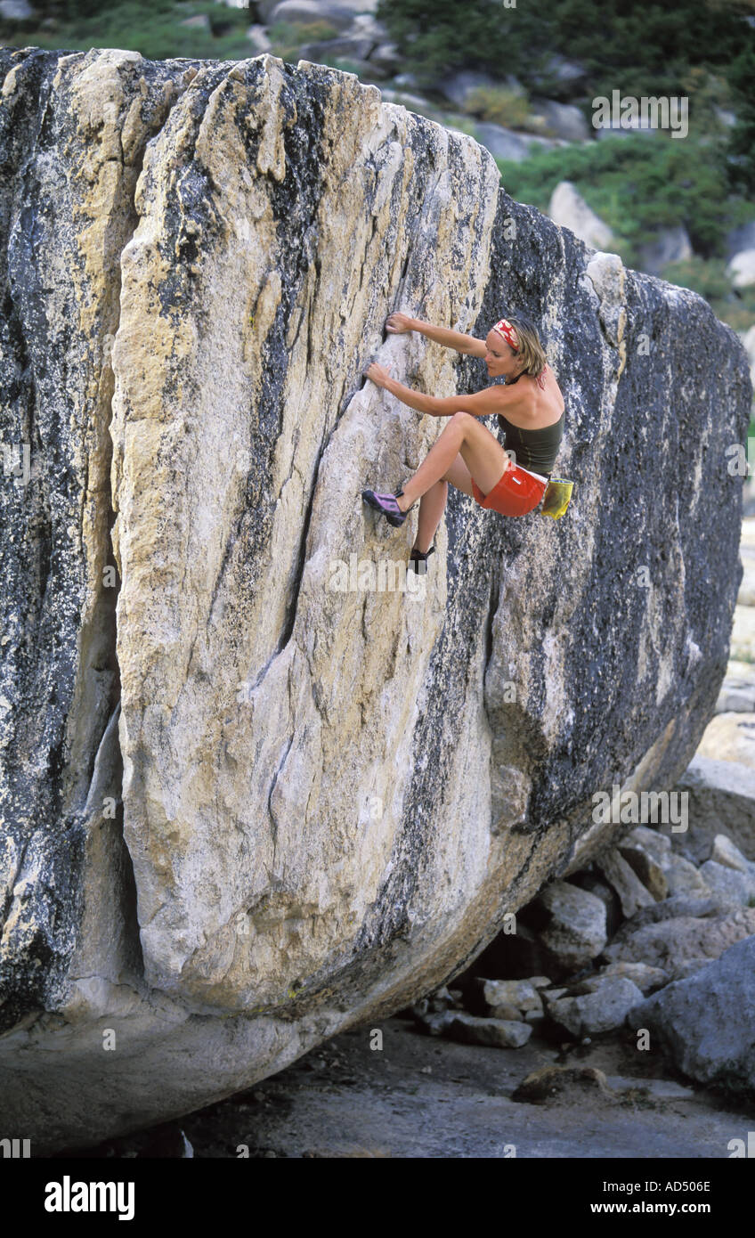 Female rock climber yosemite hi-res stock photography and images - Alamy