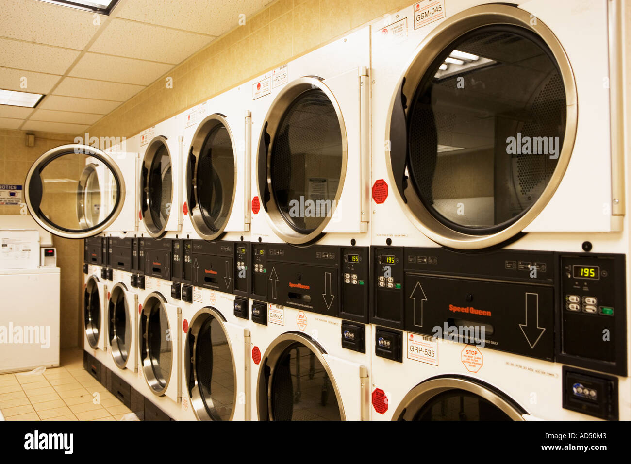 Clothing dryers hi-res stock photography and images - Alamy