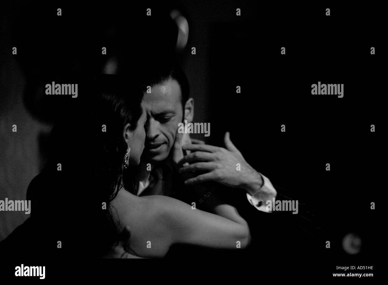 Argentina tango dancers buenos aires Black and White Stock Photos ...