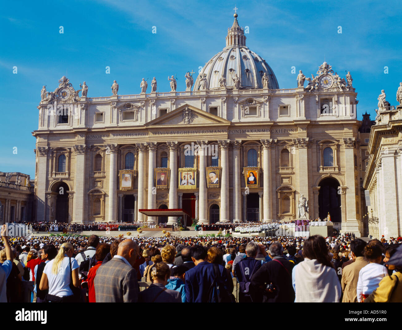 Vatican Rome Italy Crowds in Piazza San Pedro at Beatification Stock ...