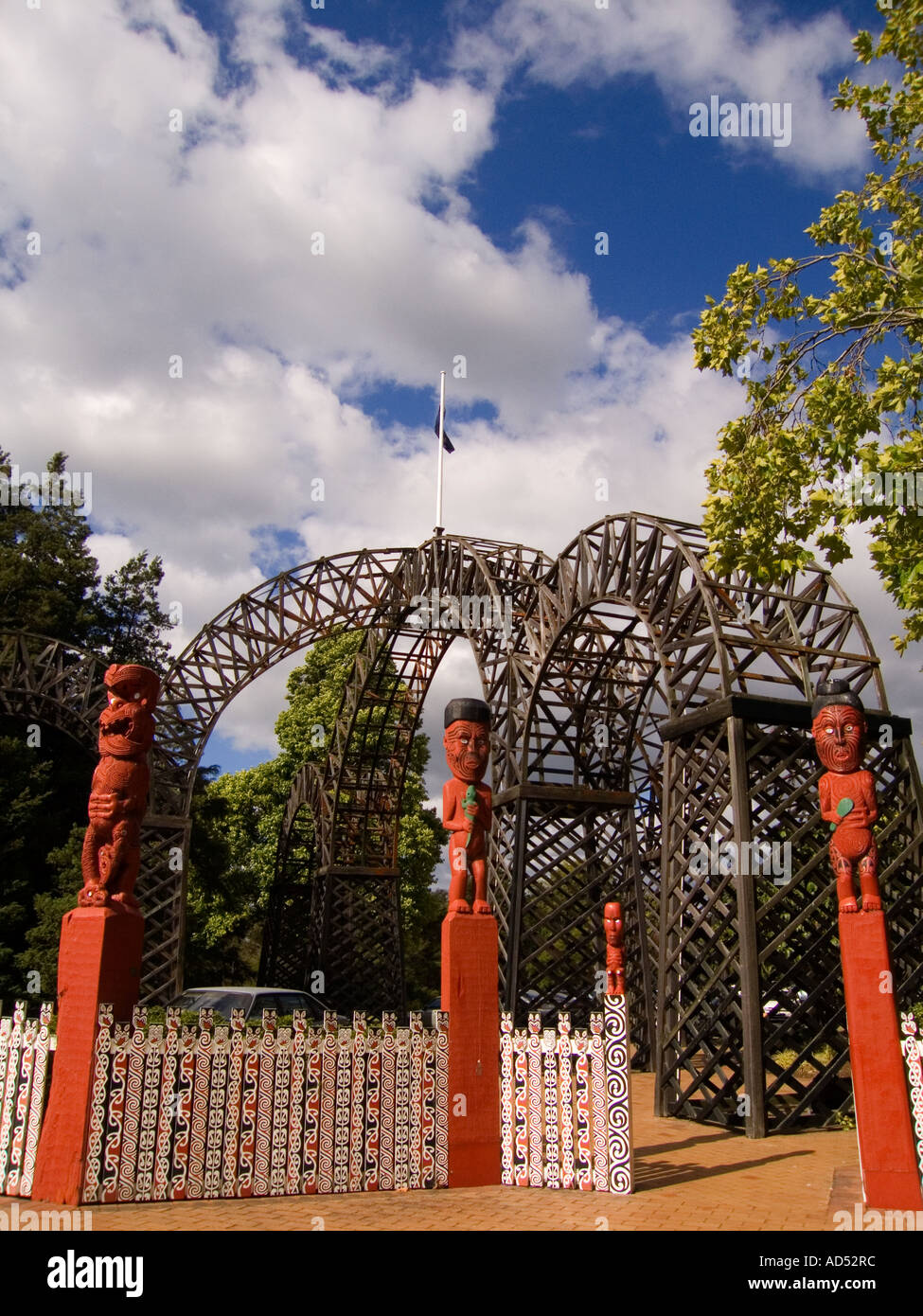 maori carvings and gate posts at government gardens rotorua new zealand ...