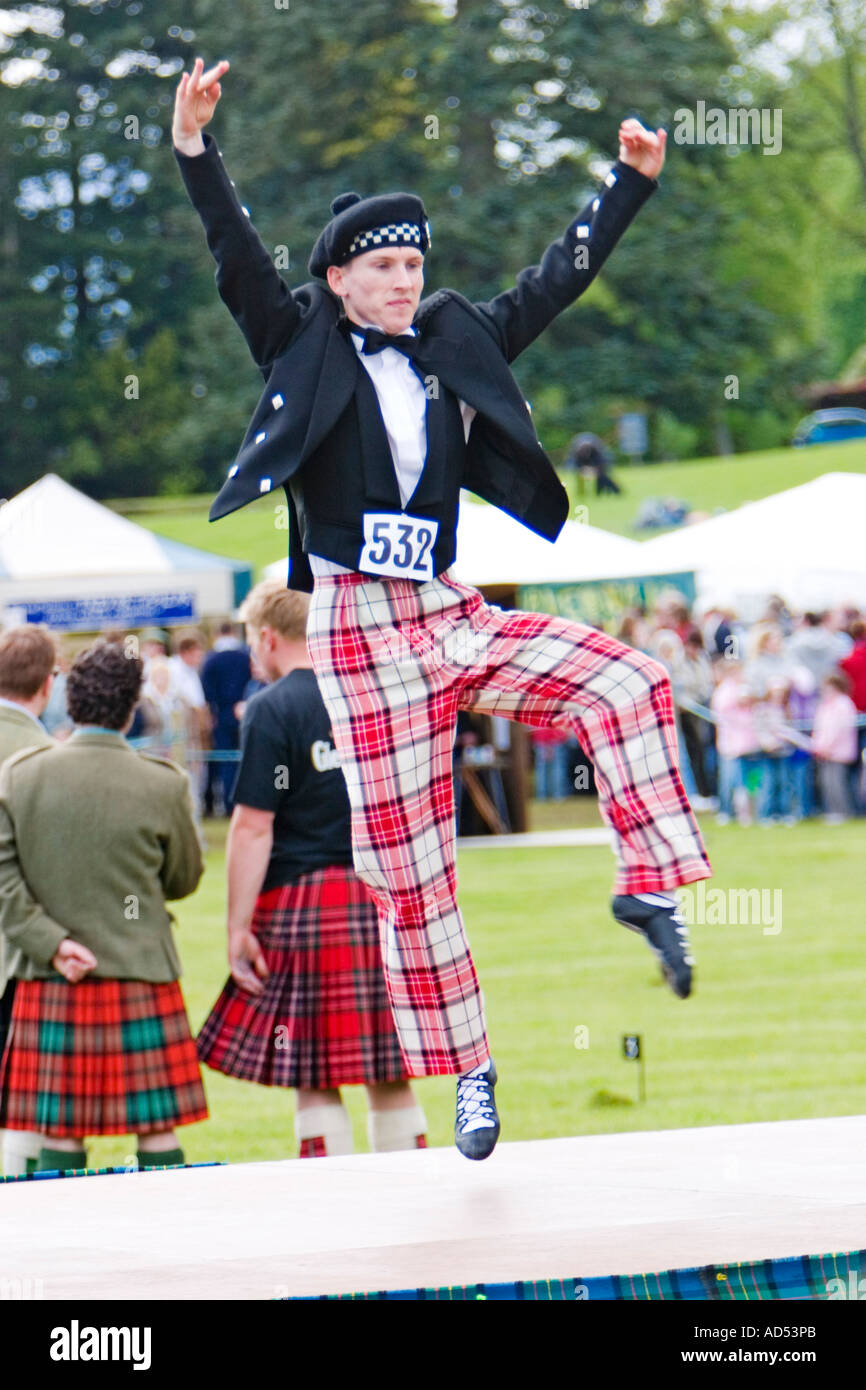 Scottish dancing man hi-res stock photography and images - Alamy