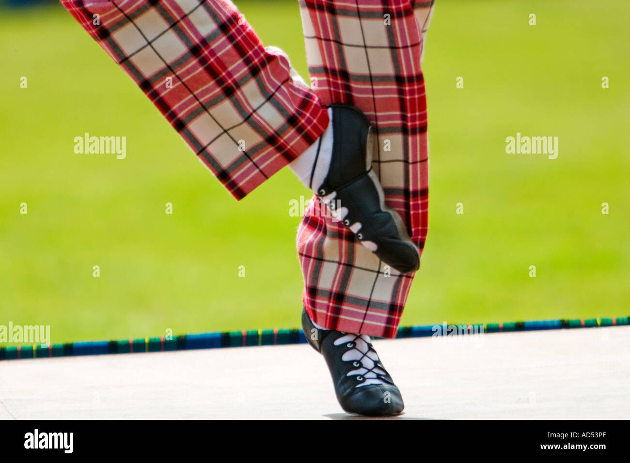 Scottish feet dancing hi-res stock photography and images - Alamy