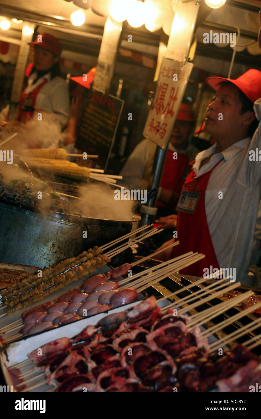 Selling snakes and other delicacies at Beijing's night food market off ...
