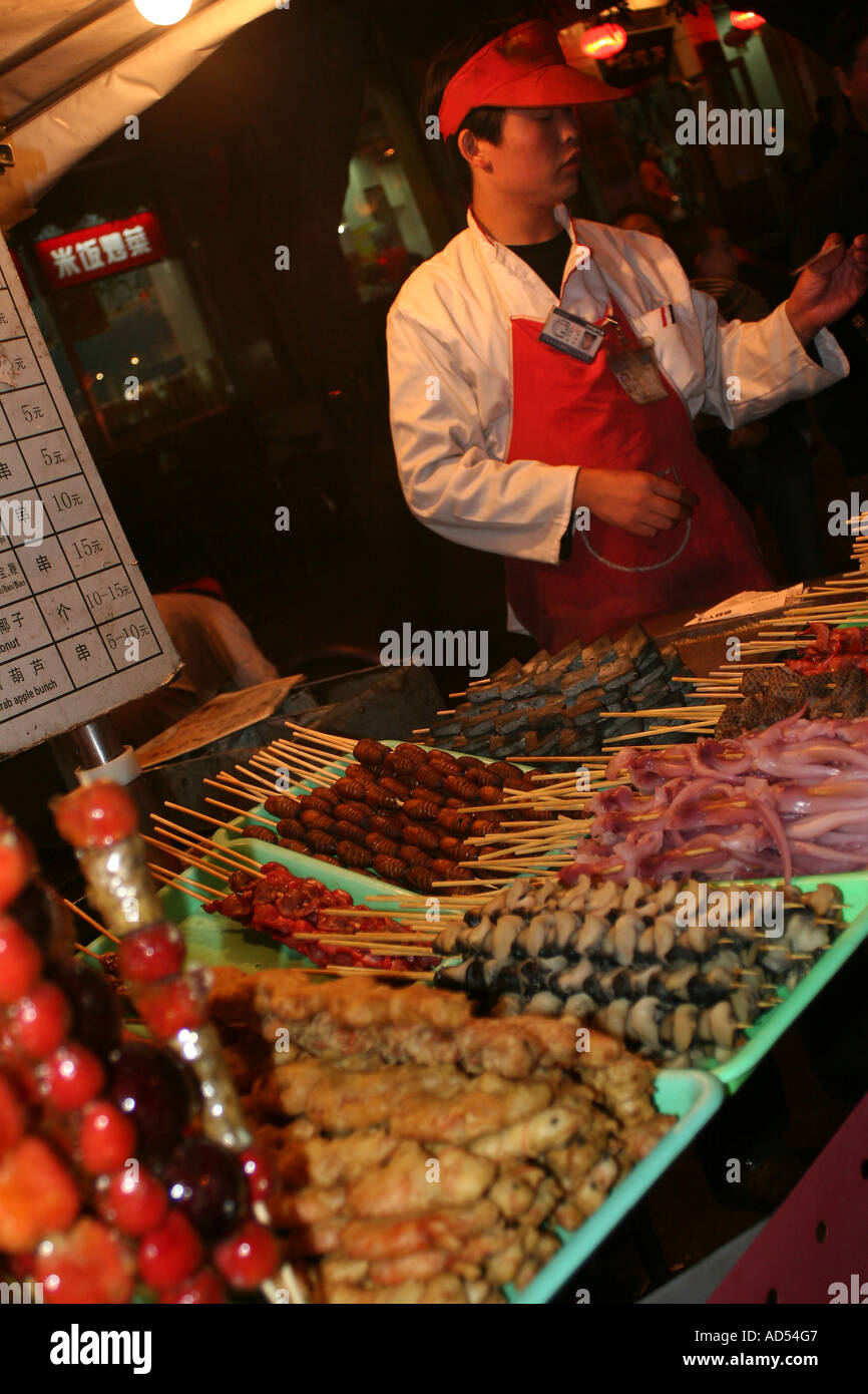 Food kiosk beijing hi-res stock photography and images - Alamy