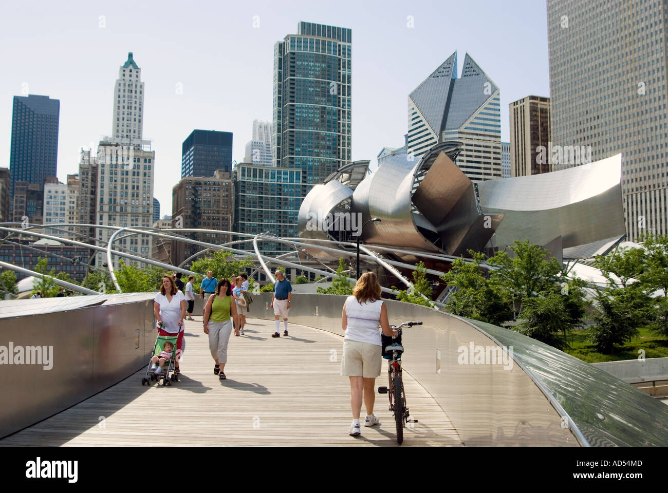 Chicago's BP Bridge & Pritzker Pavillion / Millennium Park Stock Photo ...