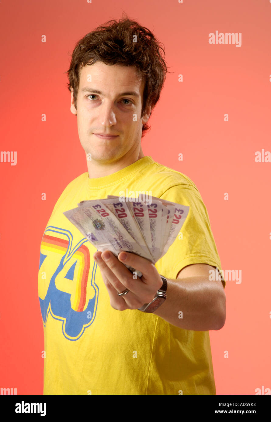 Person give cheque hi-res stock photography and images - Alamy