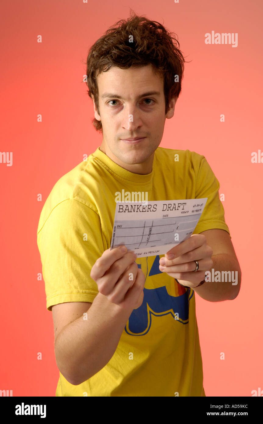 Person give cheque hi-res stock photography and images - Alamy