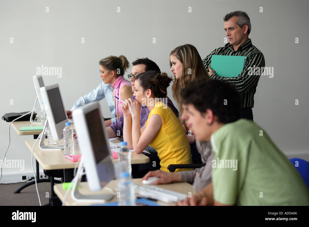 Computer training course Stock Photo - Alamy