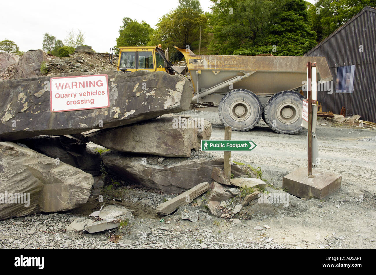 Elterwater sign hi-res stock photography and images - Alamy