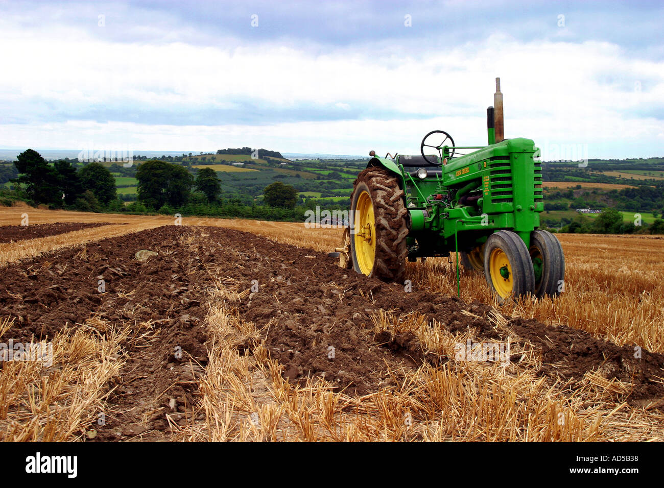 Classic Tractor Ploughing Ireland Stock Photo - Alamy