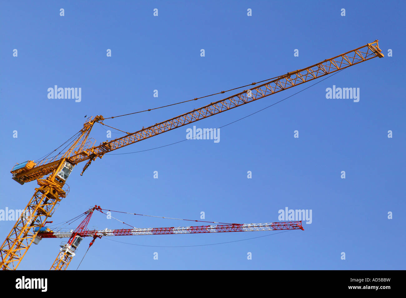 Derrick at a building site Stock Photo - Alamy