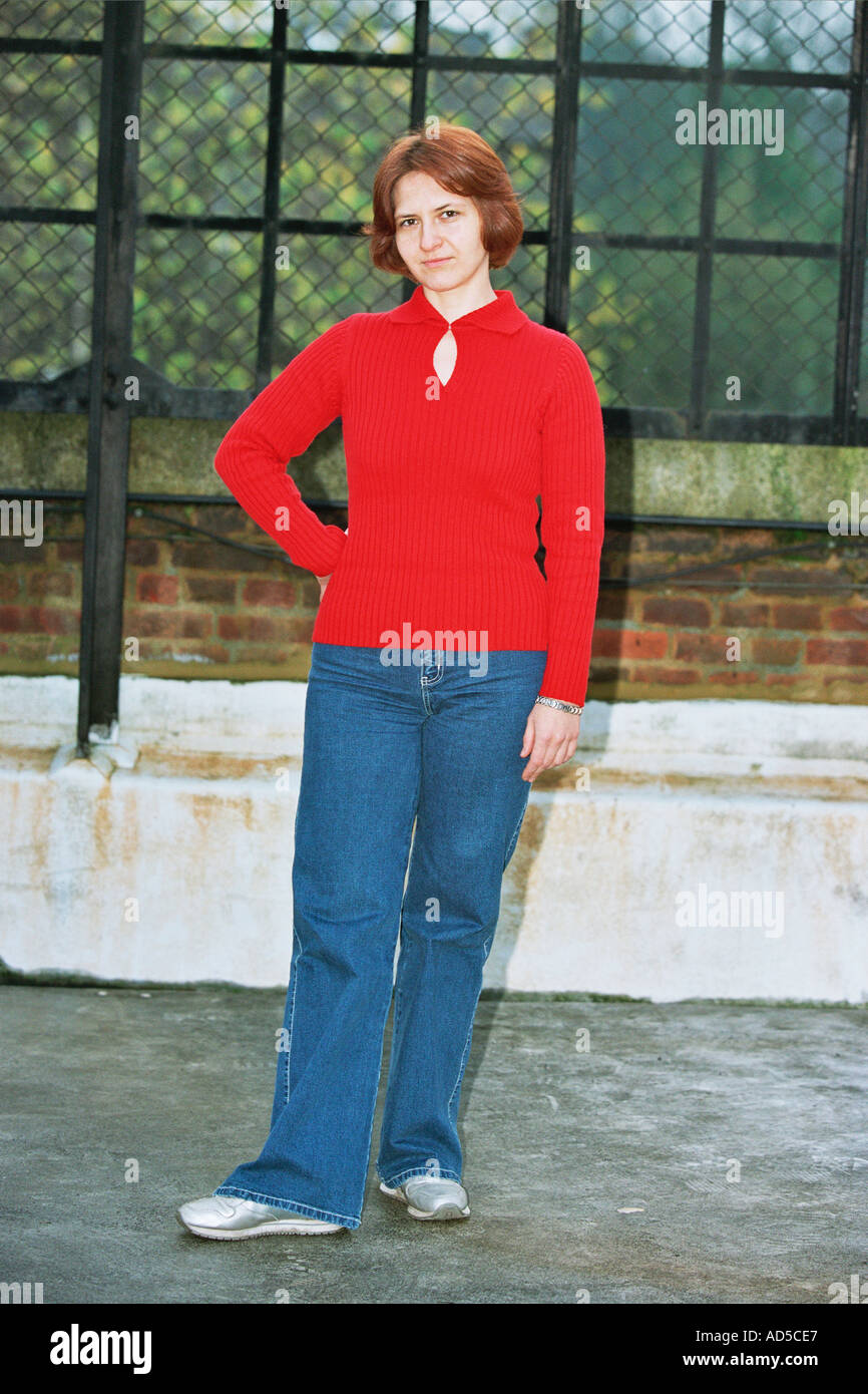 Beautiful english rose woman hi-res stock photography and images - Alamy
