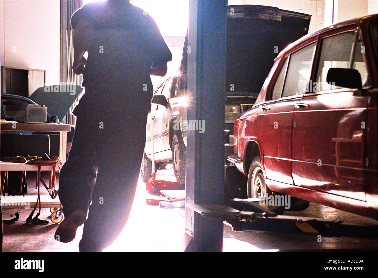 young students at a mechanic class Stock Photo - Alamy