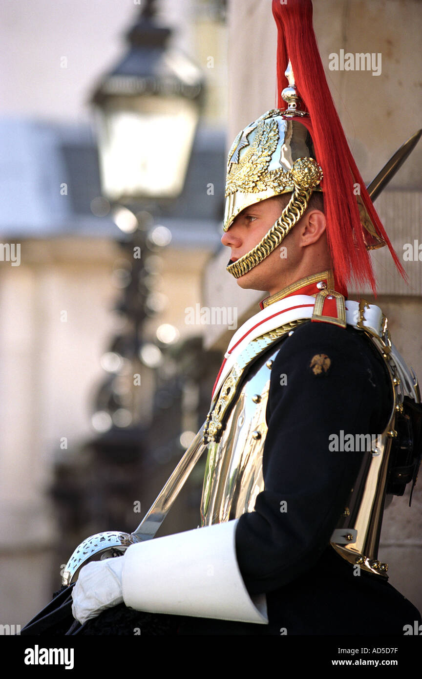 Guards uniform hi-res stock photography and images - Alamy